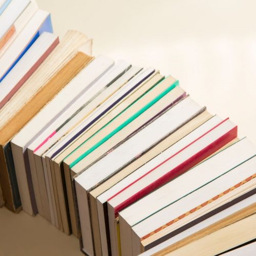 23 Best Short Novels Under 200 Pages to Read in a Day 2025